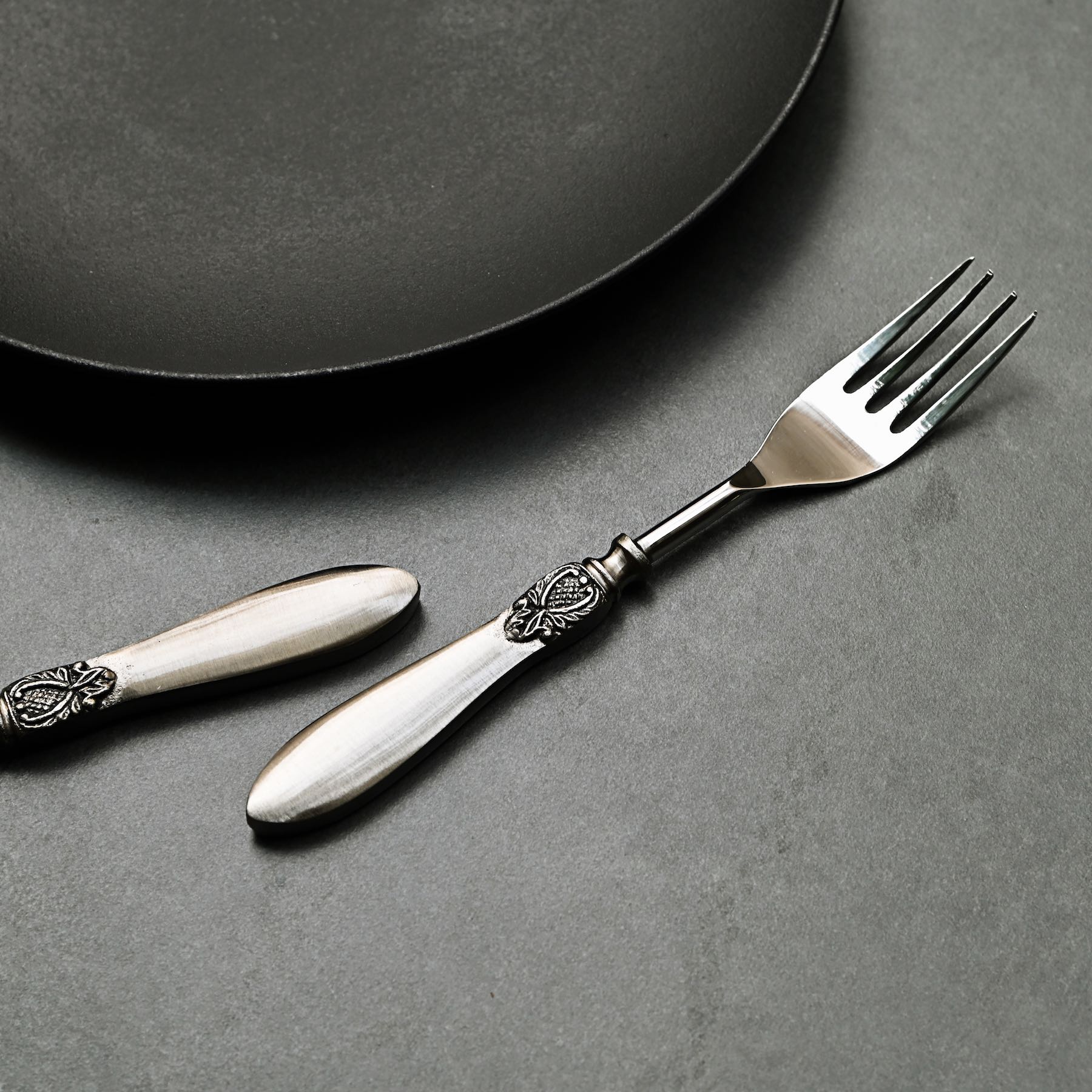 Heritage Table Fork made of Brass and Steel – Mora Taara